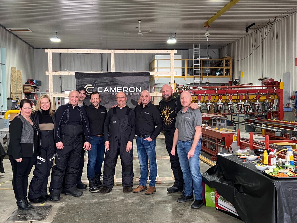 Visite d'Hugo Girard à l'usine! - Cameron